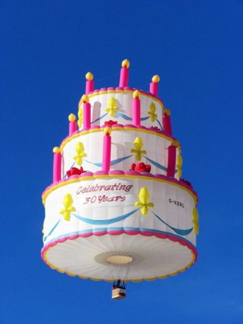 Strange shaped hot air balloons | Amusing Planet